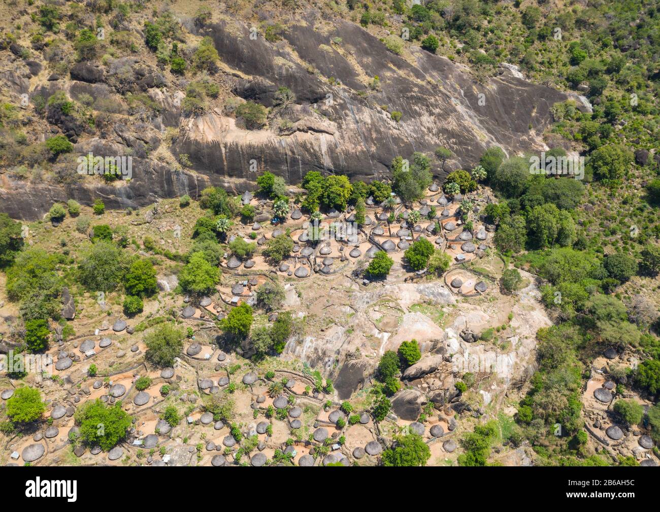 Rural huts south africa hi-res stock photography and images - Alamy