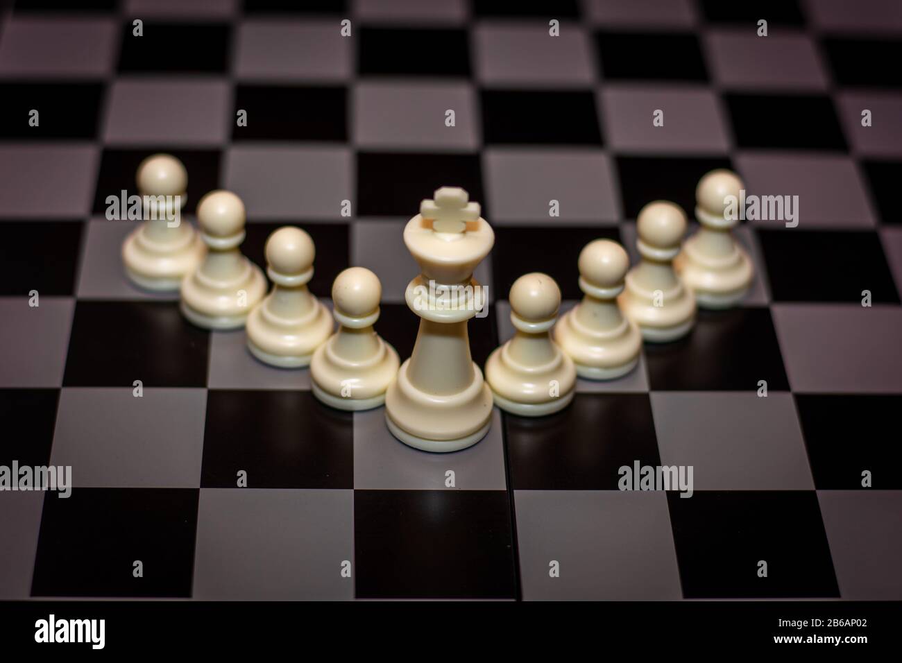 Chess king in front leader hi-res stock photography and images - Alamy