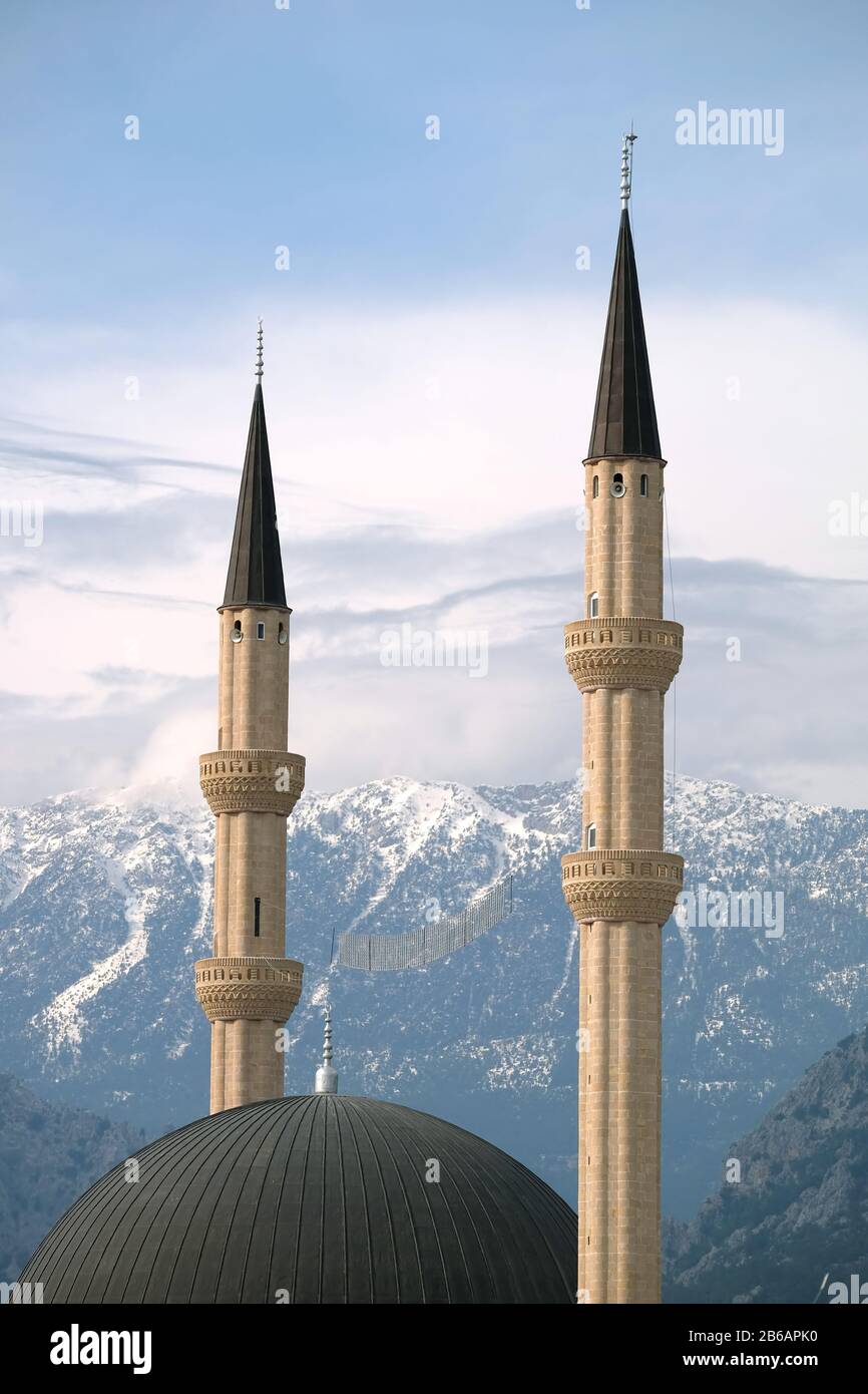 Two minarets rise hi-res stock photography and images - Alamy