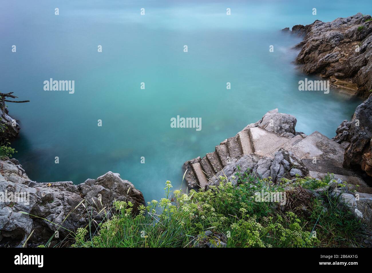 Turquoise caves hi-res stock photography and images - Alamy