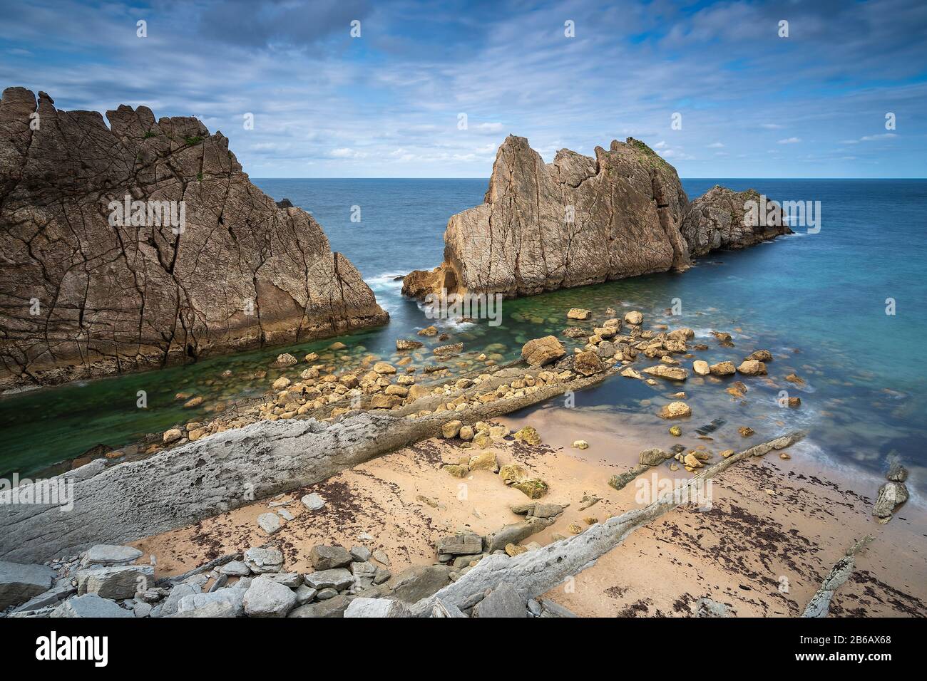 Rock ridges hi-res stock photography and images - Alamy