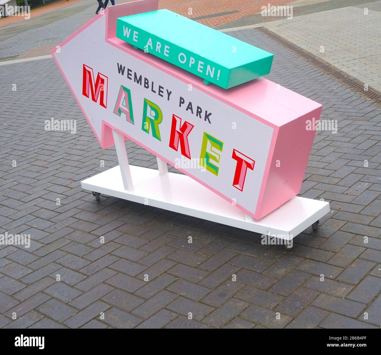 Wembley stadium park sign hi-res stock photography and images - Alamy