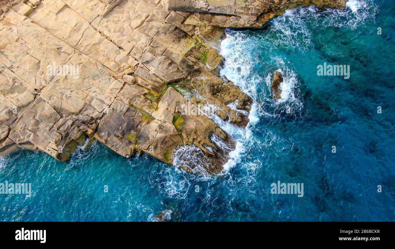 Water splash from wave hitting hi-res stock photography and images - Alamy