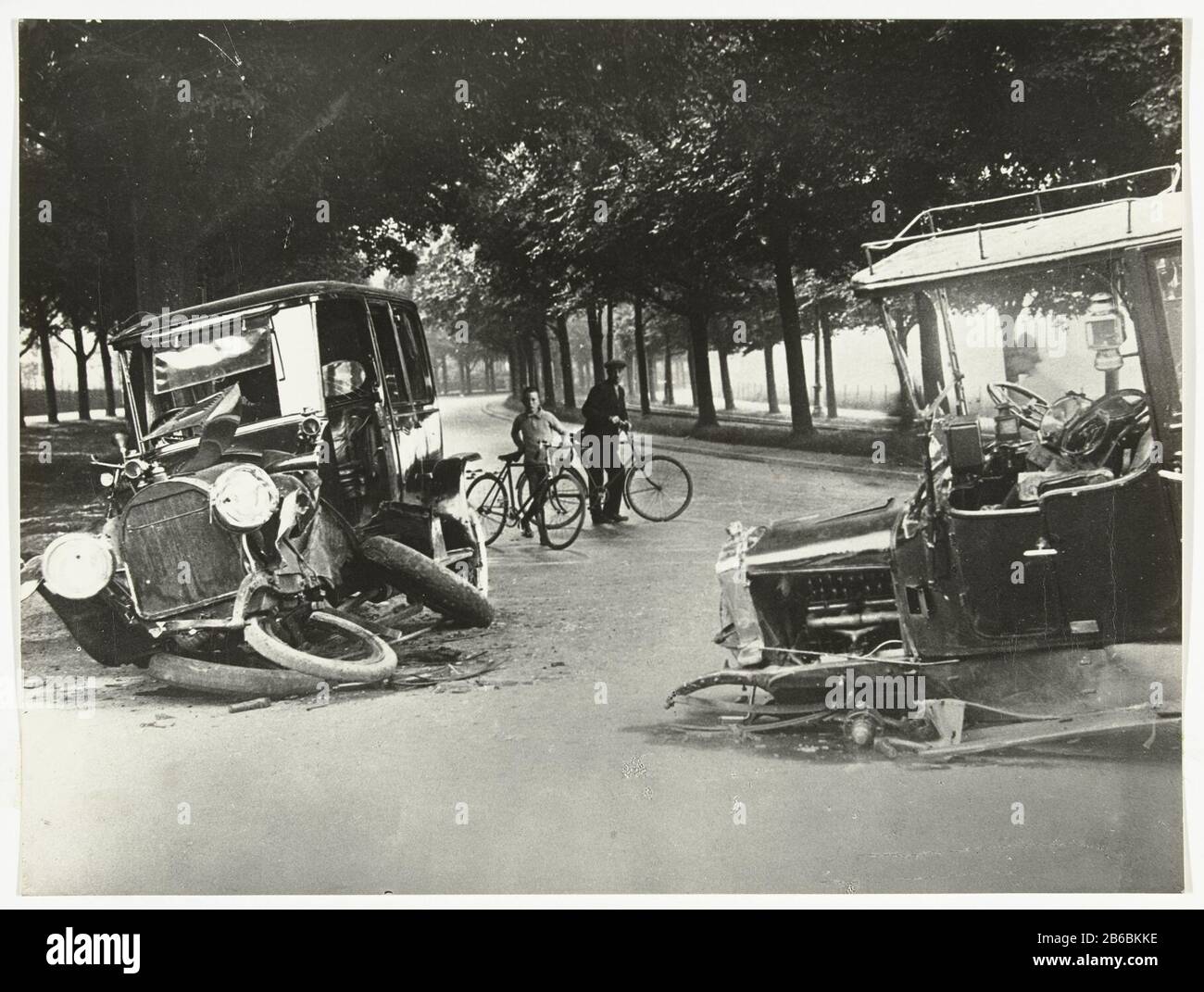 1920 car crash hi-res stock photography and images - Alamy