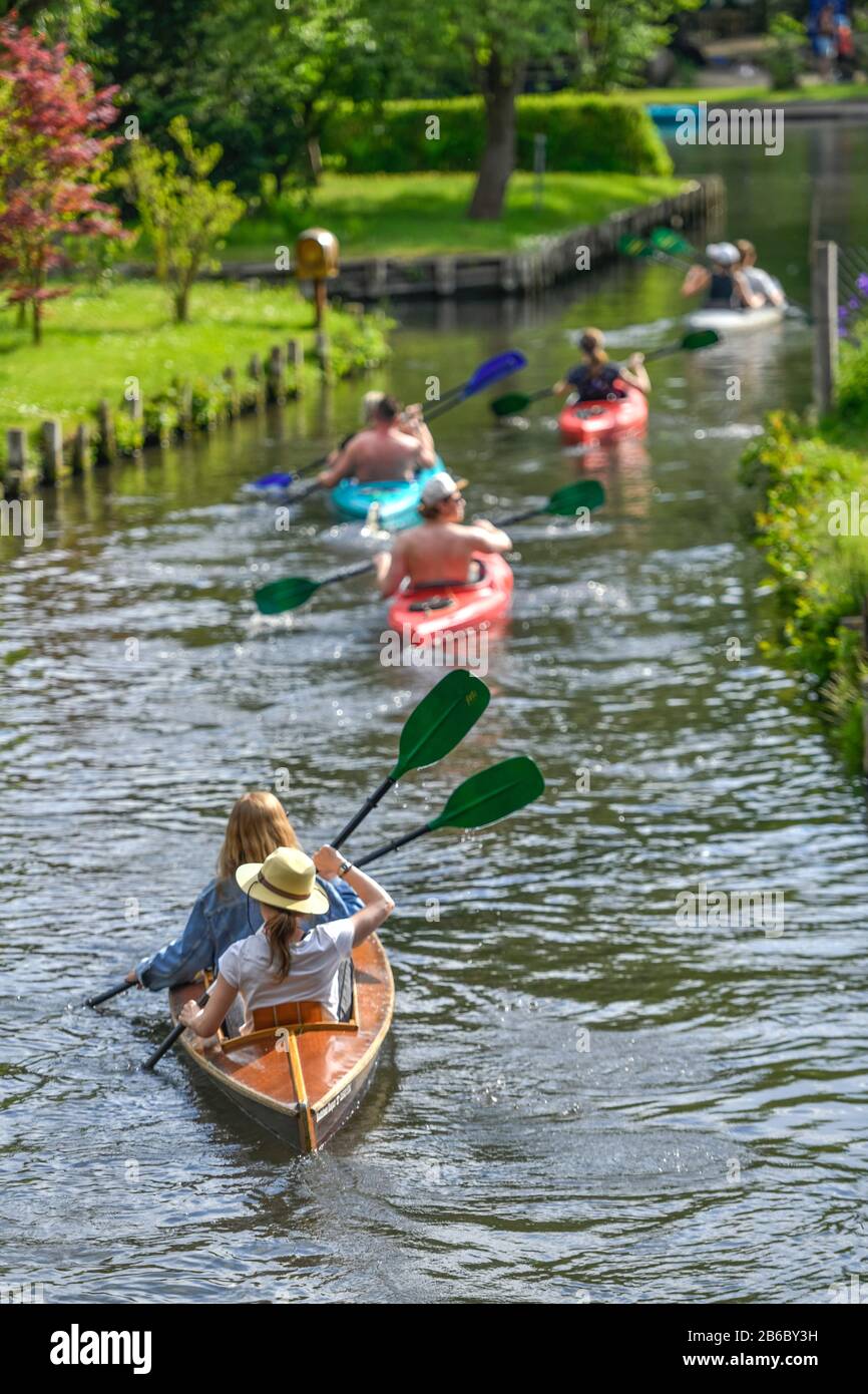 Paddelboote, Lehder Fließ, Lehde, Lübbenau, Spreewald, Brandenburg ...