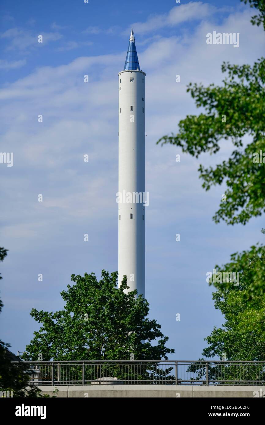 Fallturm ZARM, Universität, Bremen, Deutschland Stock Photo - Alamy