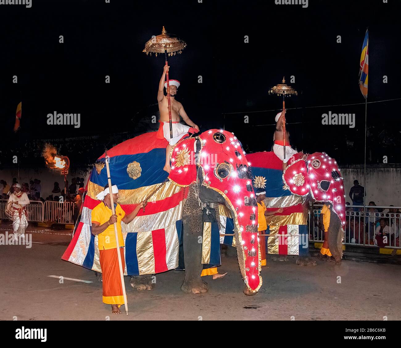 Kandy esala procession hi-res stock photography and images - Alamy