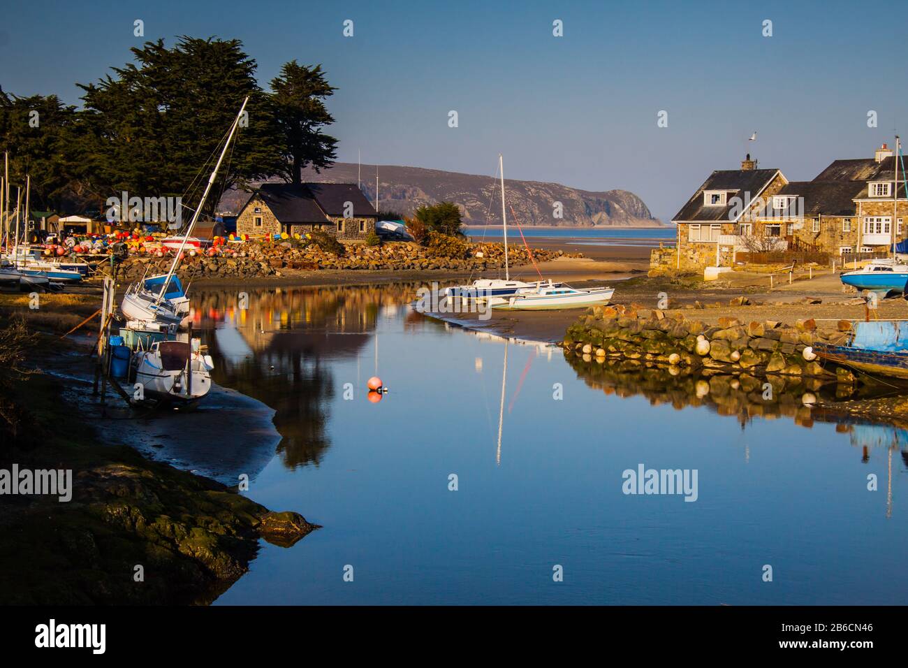 Abersoch harbour hi-res stock photography and images - Alamy