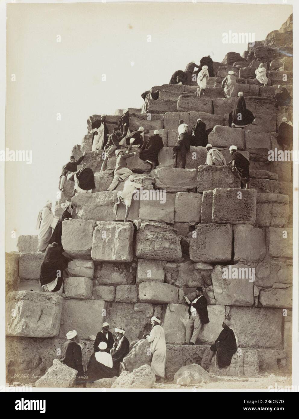Place de la pyramide hi-res stock photography and images - Alamy