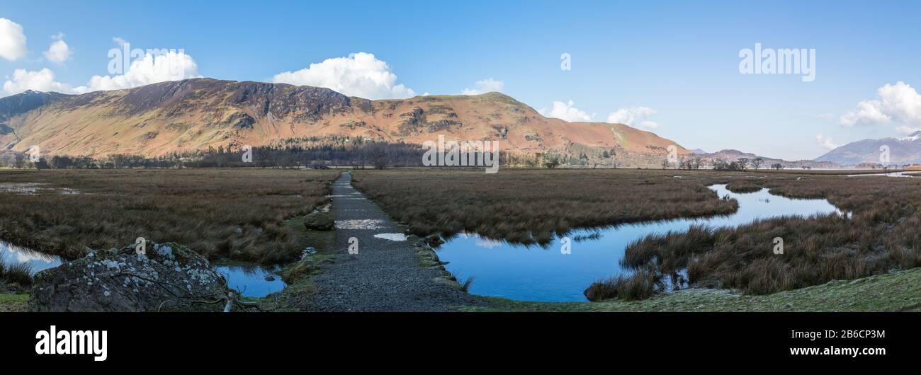 Derwent edge path hi-res stock photography and images - Alamy