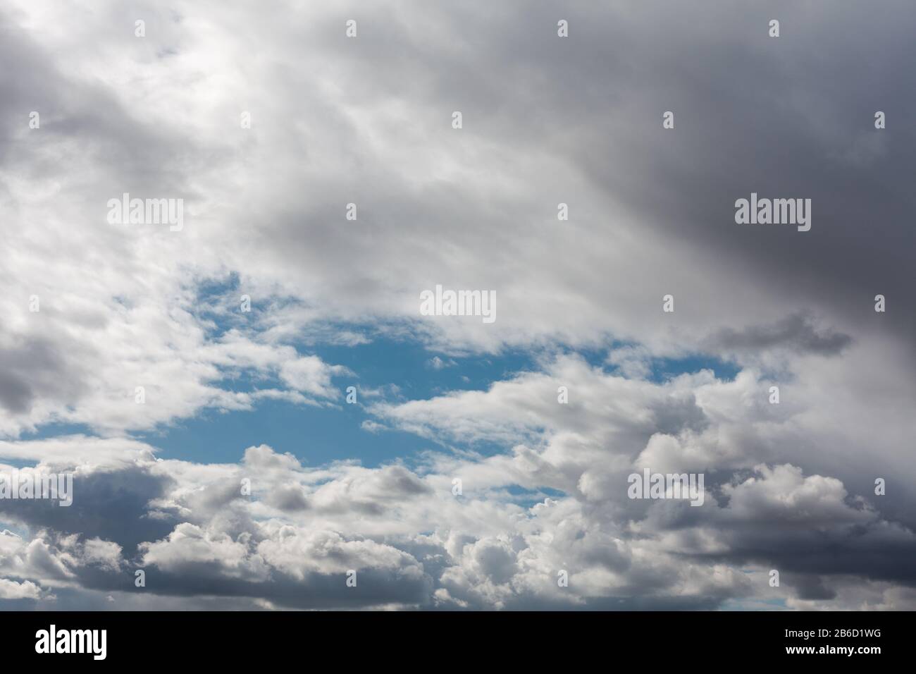 Cloudy and bright hi-res stock photography and images - Alamy