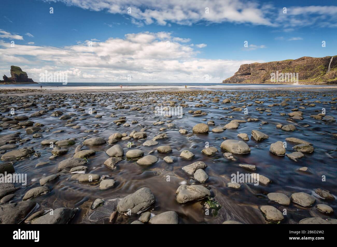 Stones in the Talisker Bay Stock Photo - Alamy