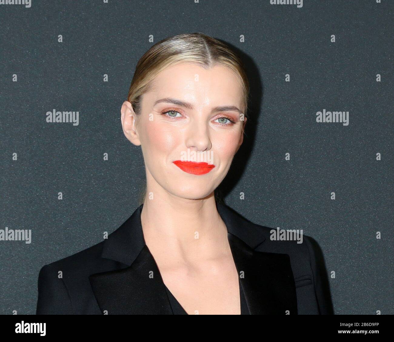 Betty gilpin hunt hi-res stock photography and images - Alamy