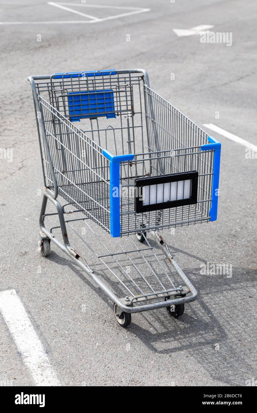 Empty shopping trolley hi-res stock photography and images - Alamy