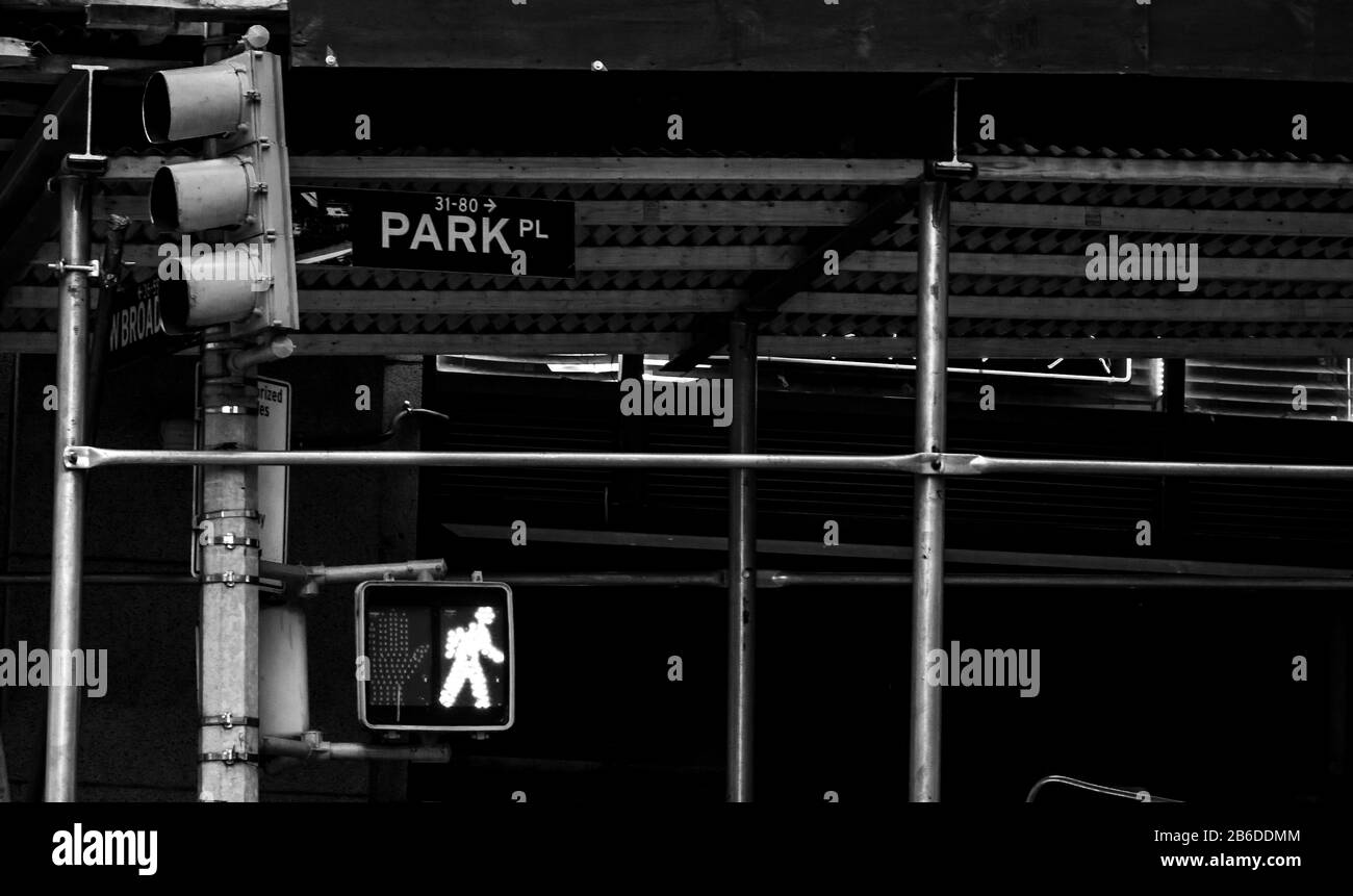 Stop walk sign Black and White Stock Photos & Images - Alamy