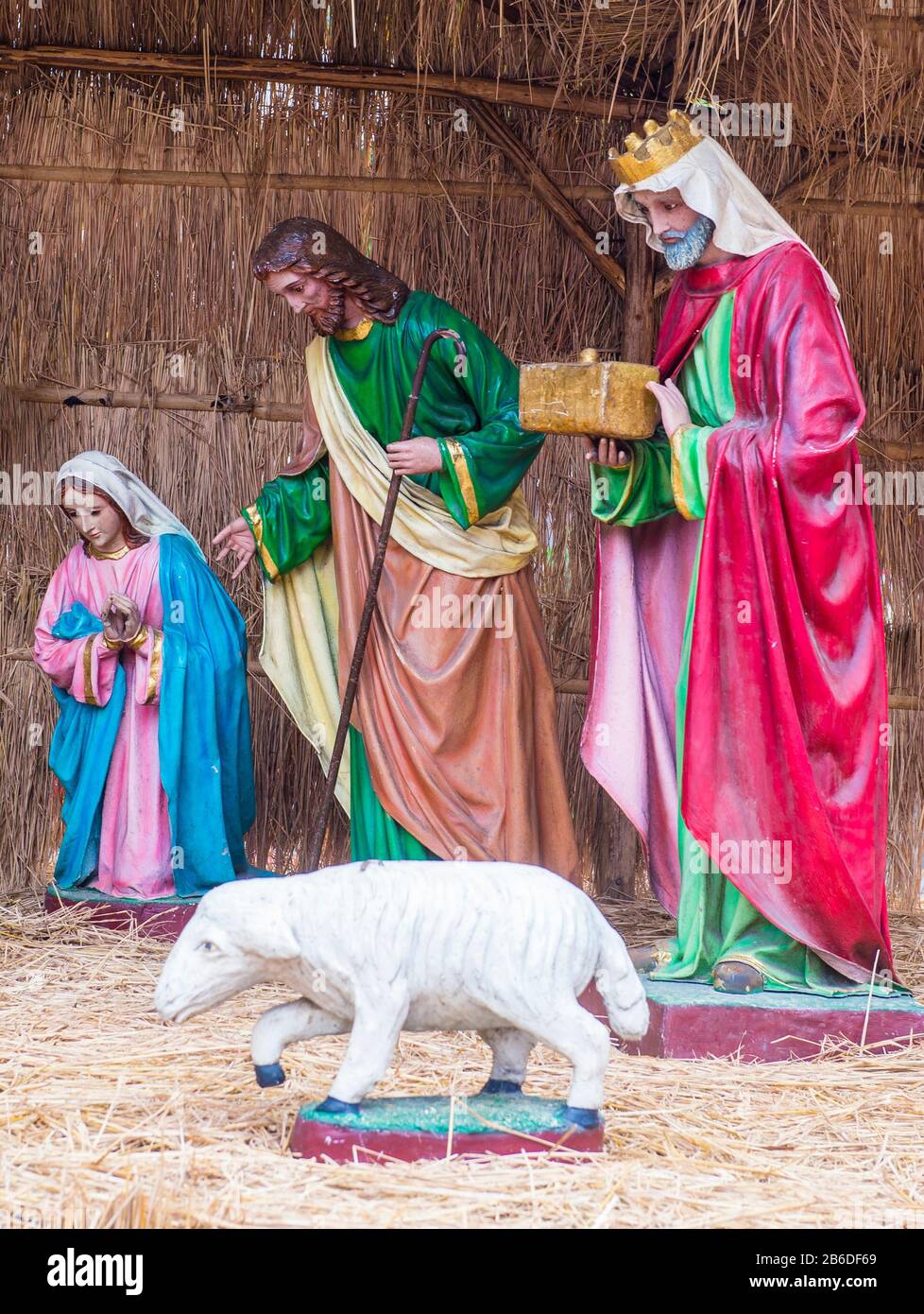 Outdoor nativity scene hi-res stock photography and images - Alamy