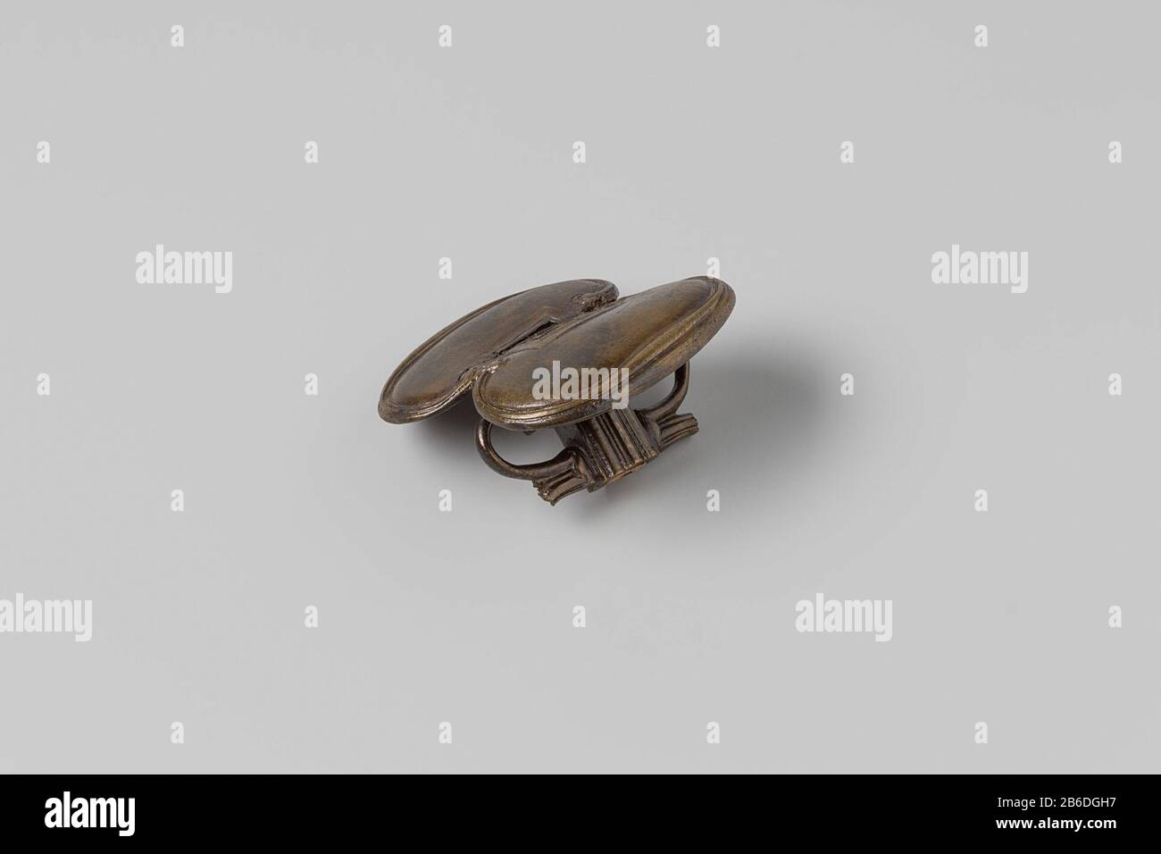 Quillons hi-res stock photography and images - Alamy