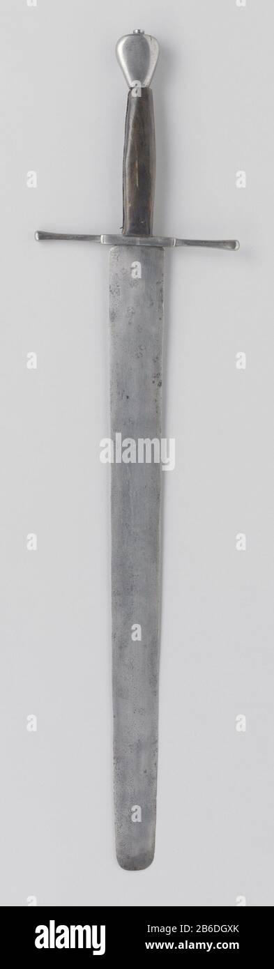 Executioner sword hi-res stock photography and images - Alamy