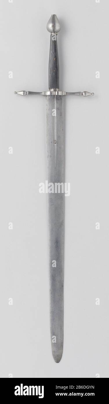 Executioner sword hi-res stock photography and images - Alamy