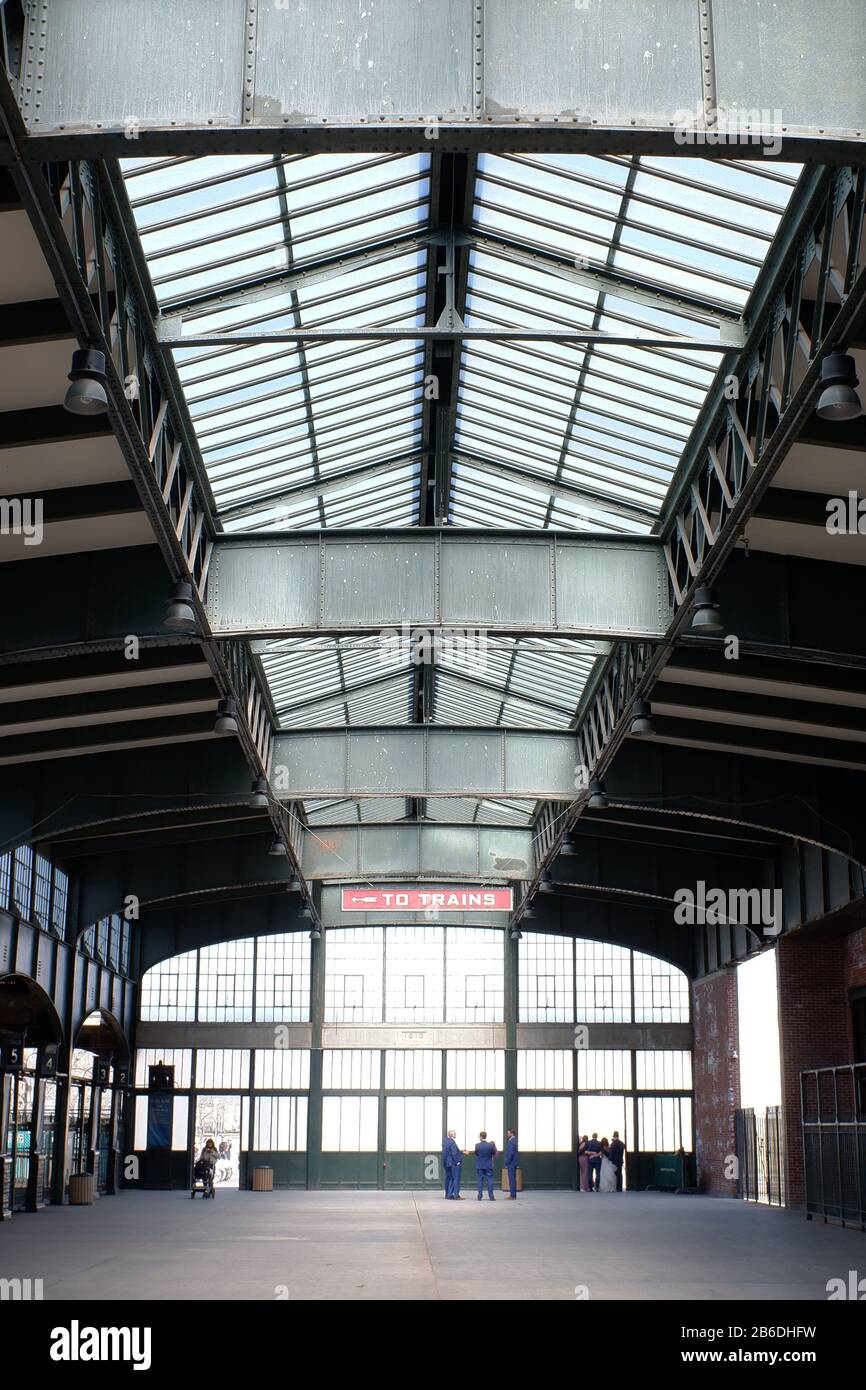 Cnj communipaw terminal hi-res stock photography and images - Alamy