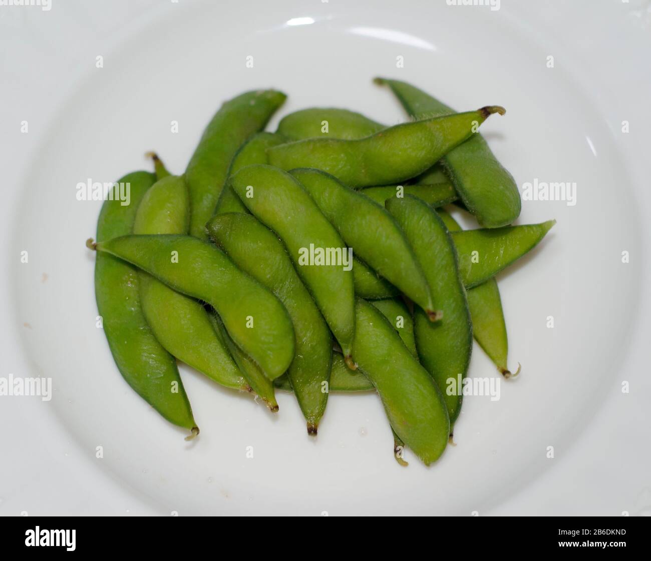 Boiled edamame beans hi-res stock photography and images - Alamy