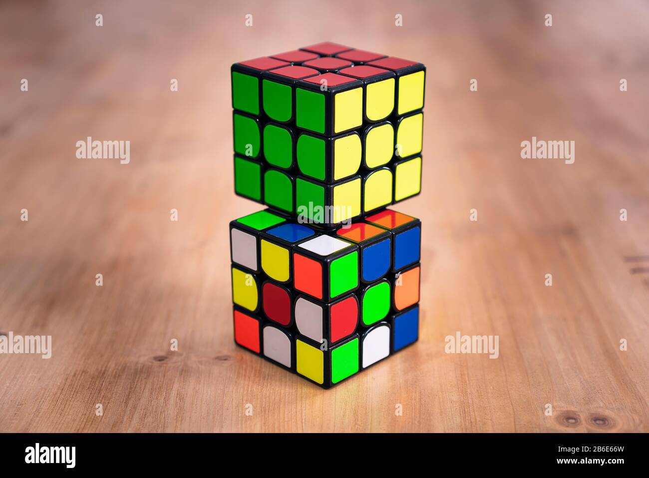 Unsolved cube hi-res stock photography and images - Alamy