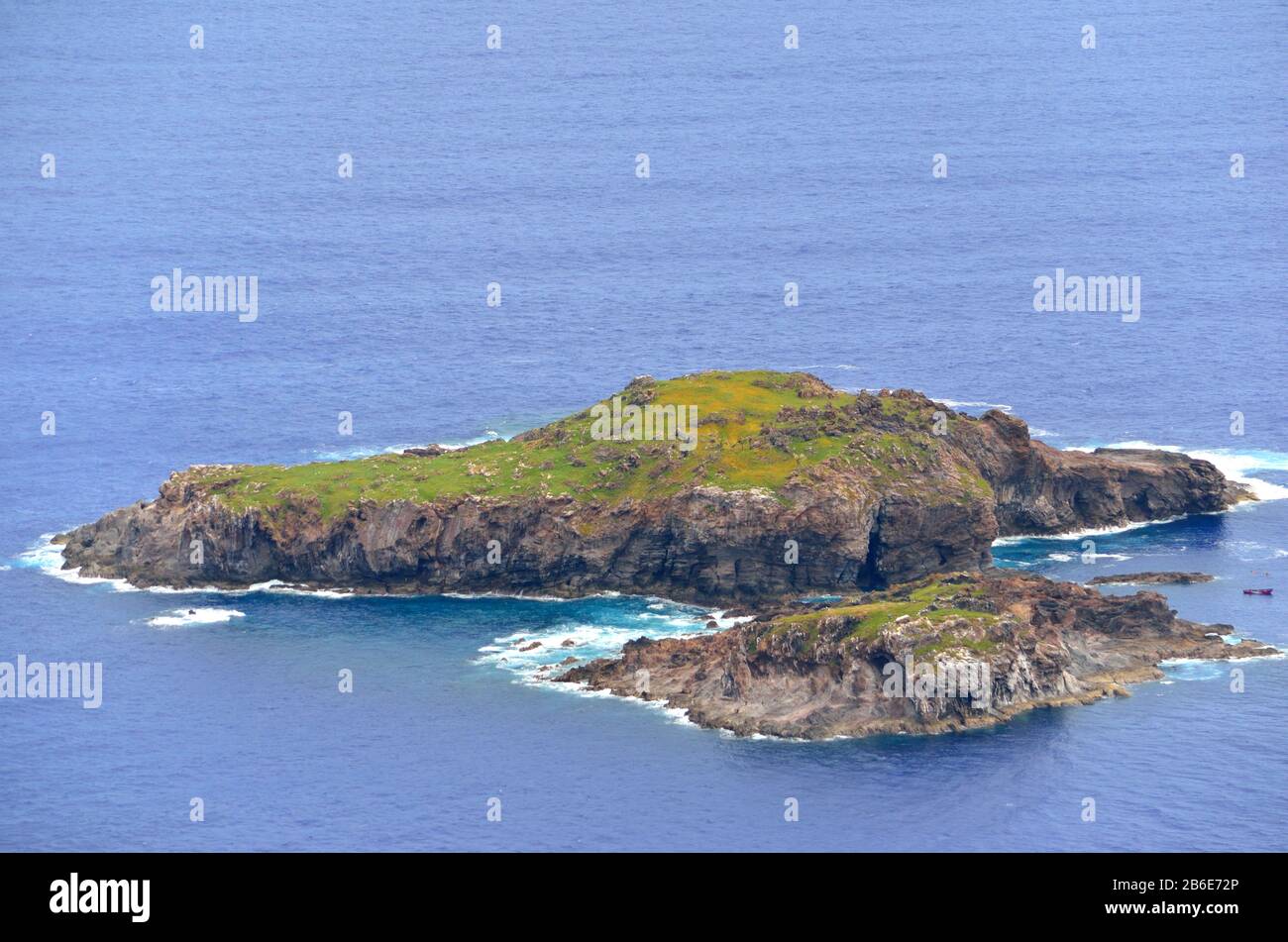 Easter Island, manutara Island Stock Photo - Alamy