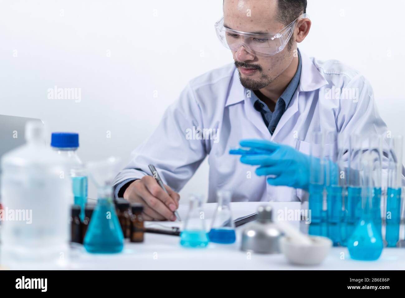 Scientists are working in a chemical lab Stock Photo - Alamy
