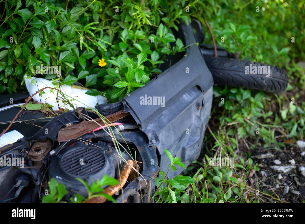 The wreck of a motorcycle Stock Photo - Alamy