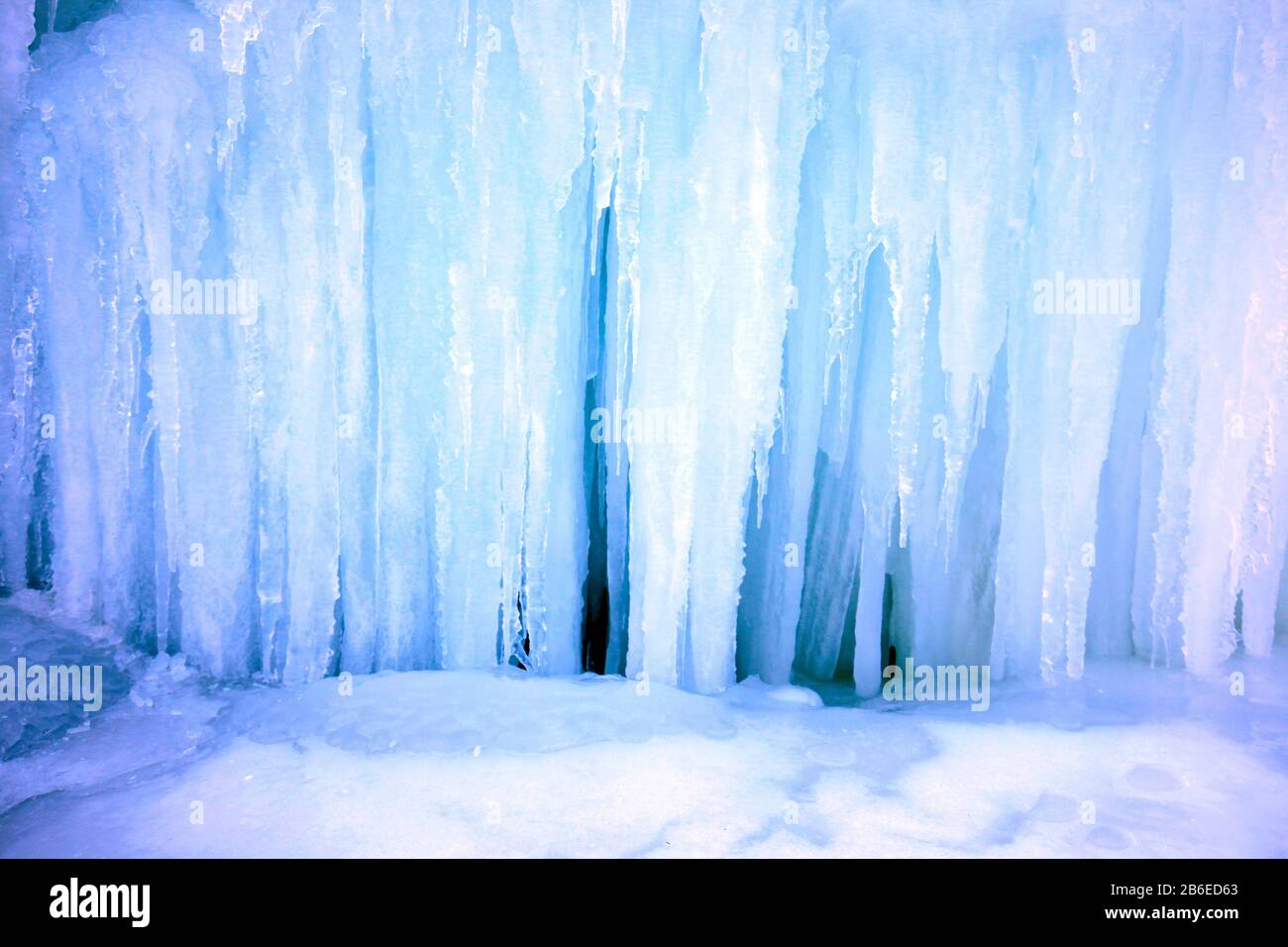 Ice waterfall, Beautiful ice falls in winter Stock Photo - Alamy