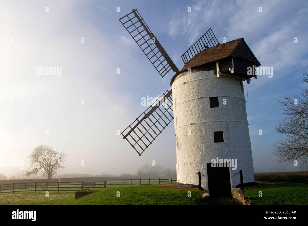 Windmill tower blades hi-res stock photography and images - Alamy