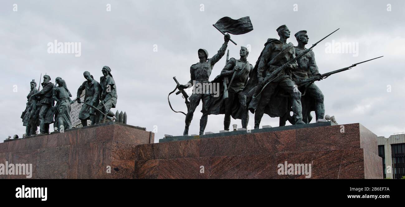 St petersburg world war ii monument hi-res stock photography and images ...