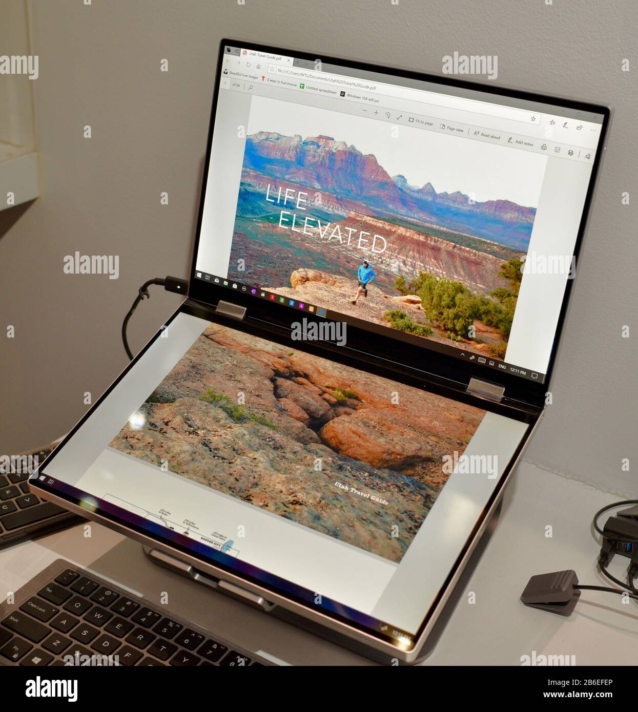 Dell laptop hi-res stock photography and images - Alamy