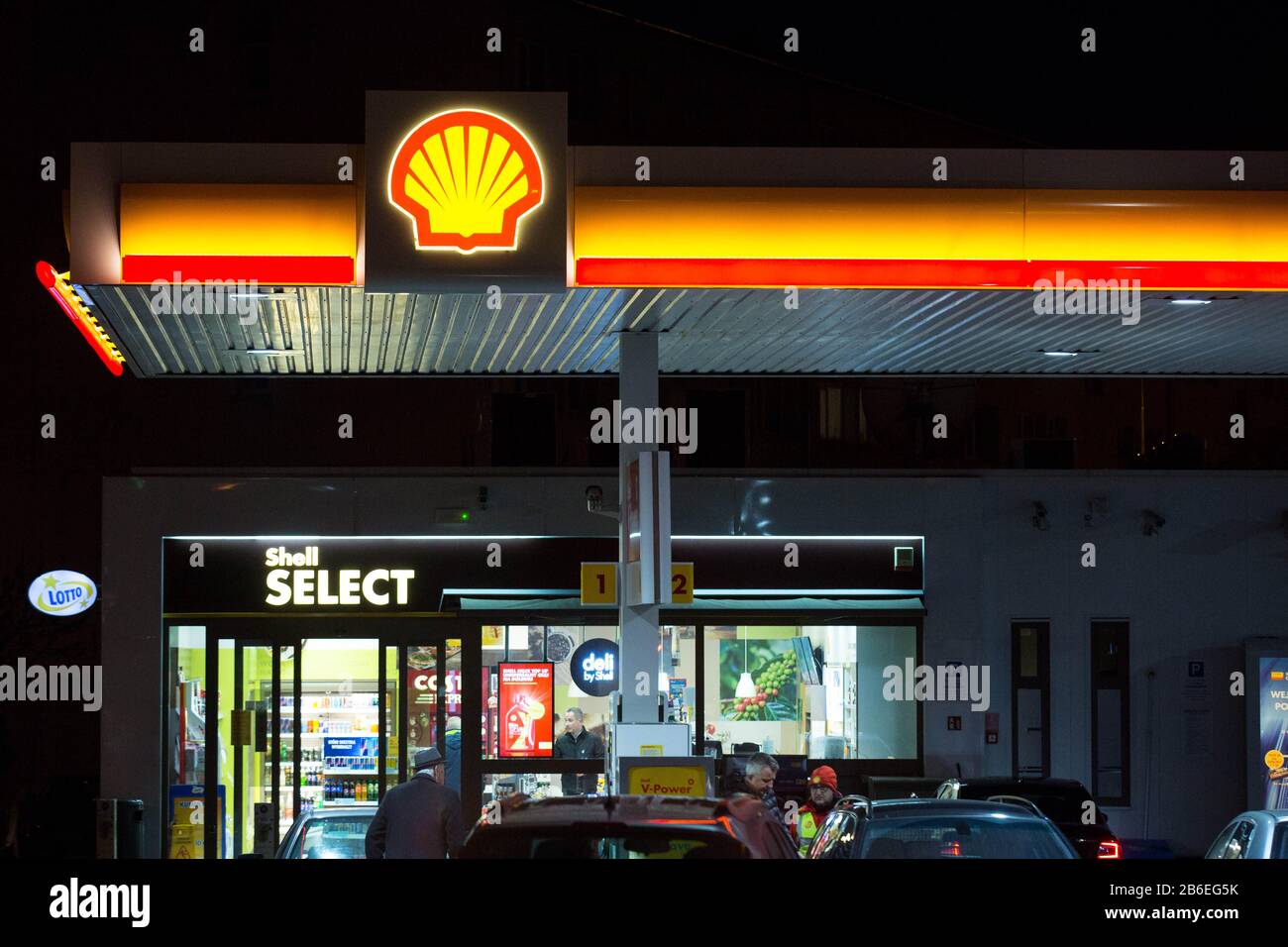 Shell logo 2020 hi-res stock photography and images - Alamy