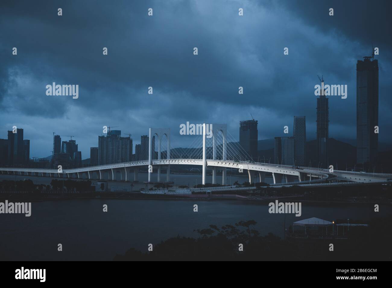 Sai Van Bridge in Macau at night Stock Photo - Alamy