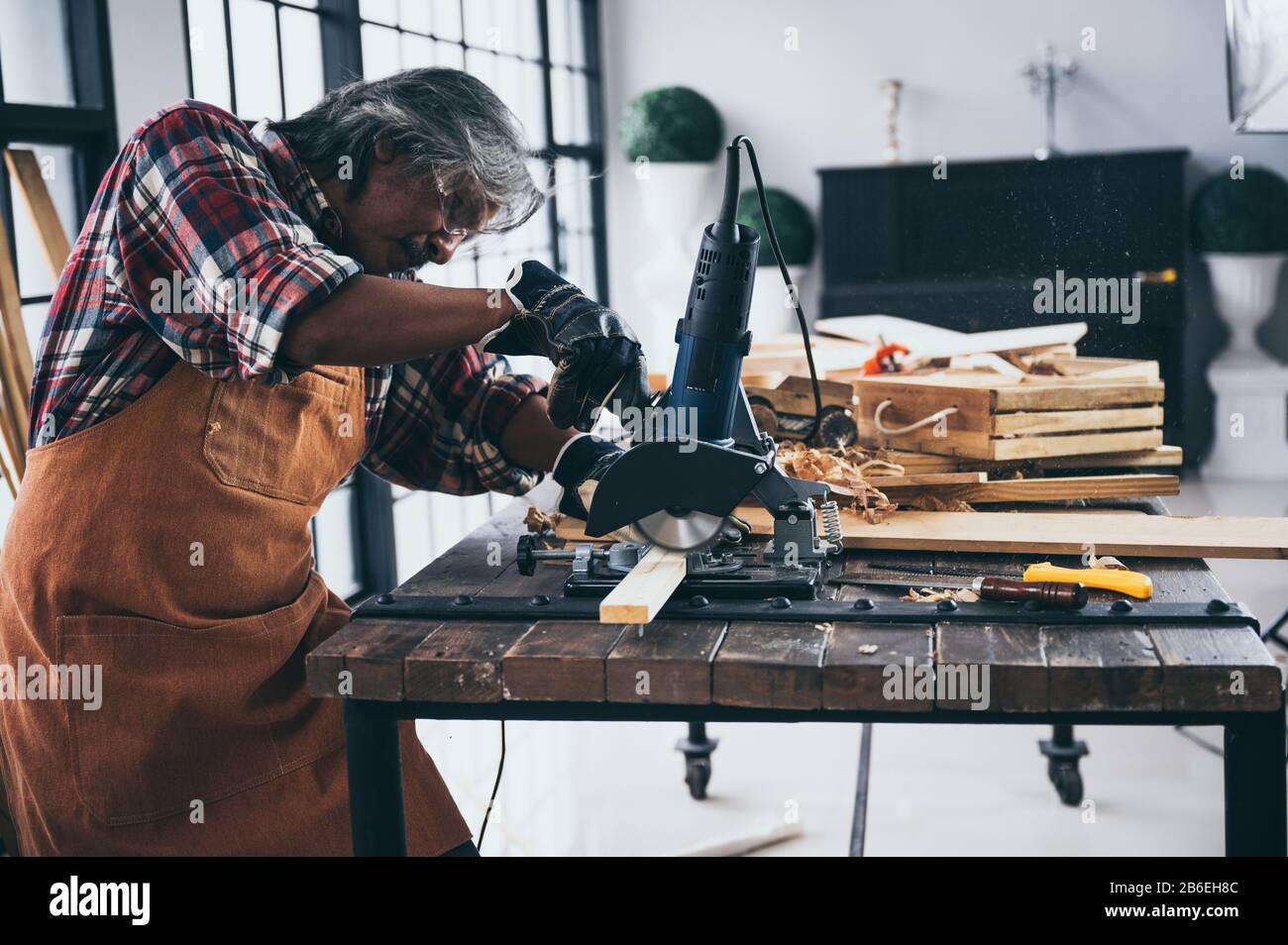 Master carpenter in process working hi-res stock photography and images ...