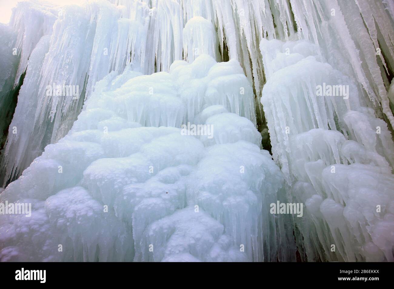 Ice waterfall, Beautiful ice falls in winter Stock Photo - Alamy