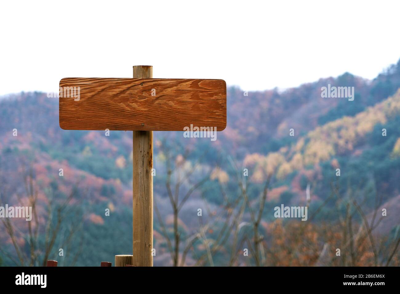 Destination sign hi-res stock photography and images - Alamy