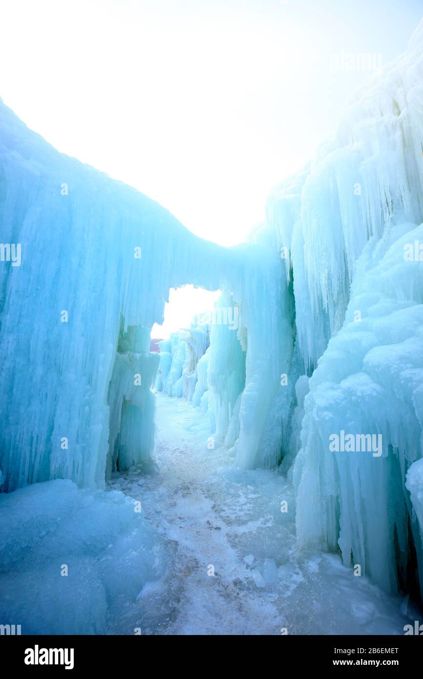 Ice waterfall, Beautiful ice falls in winter Stock Photo - Alamy