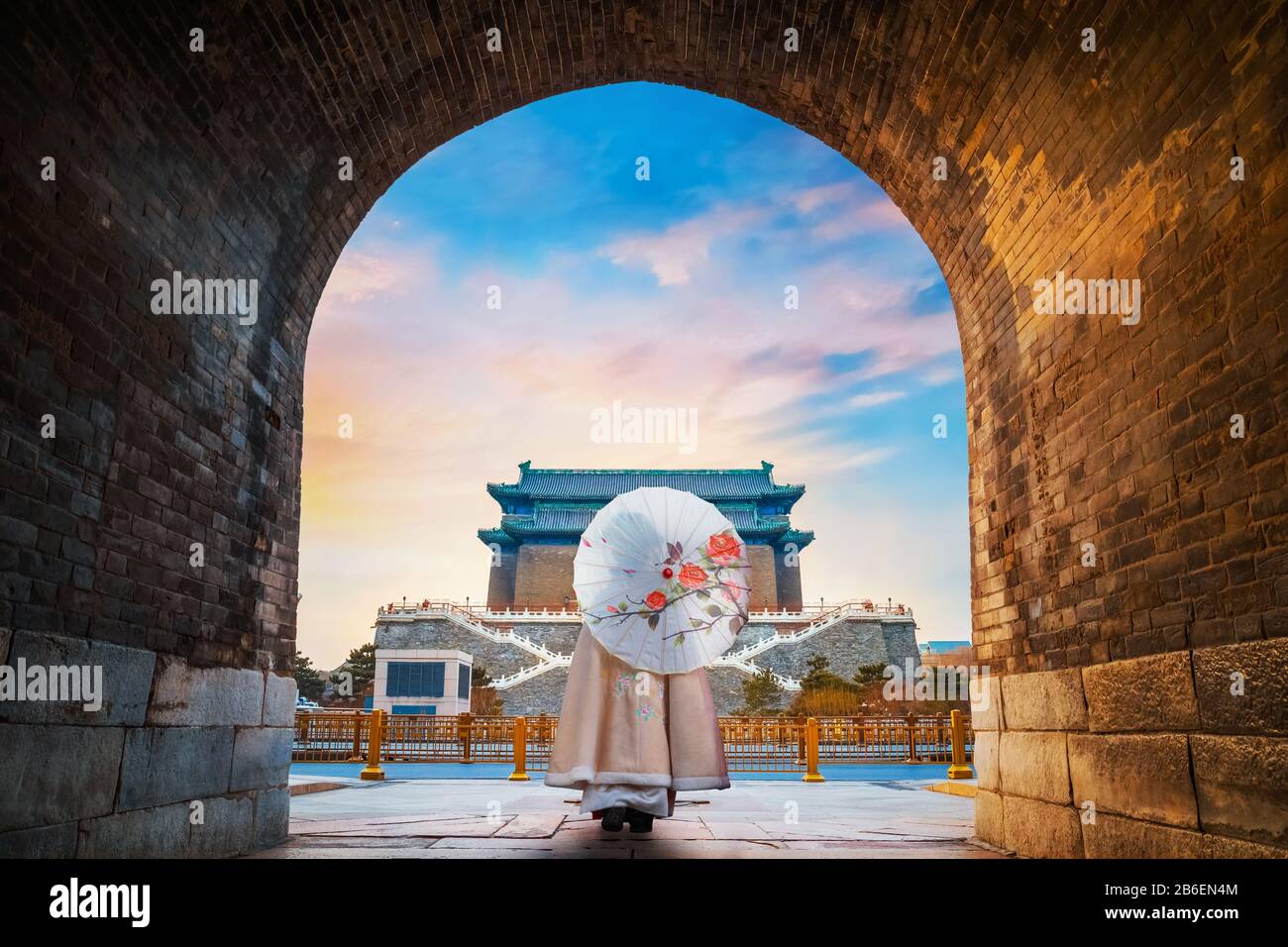 Archery tower hi-res stock photography and images - Alamy