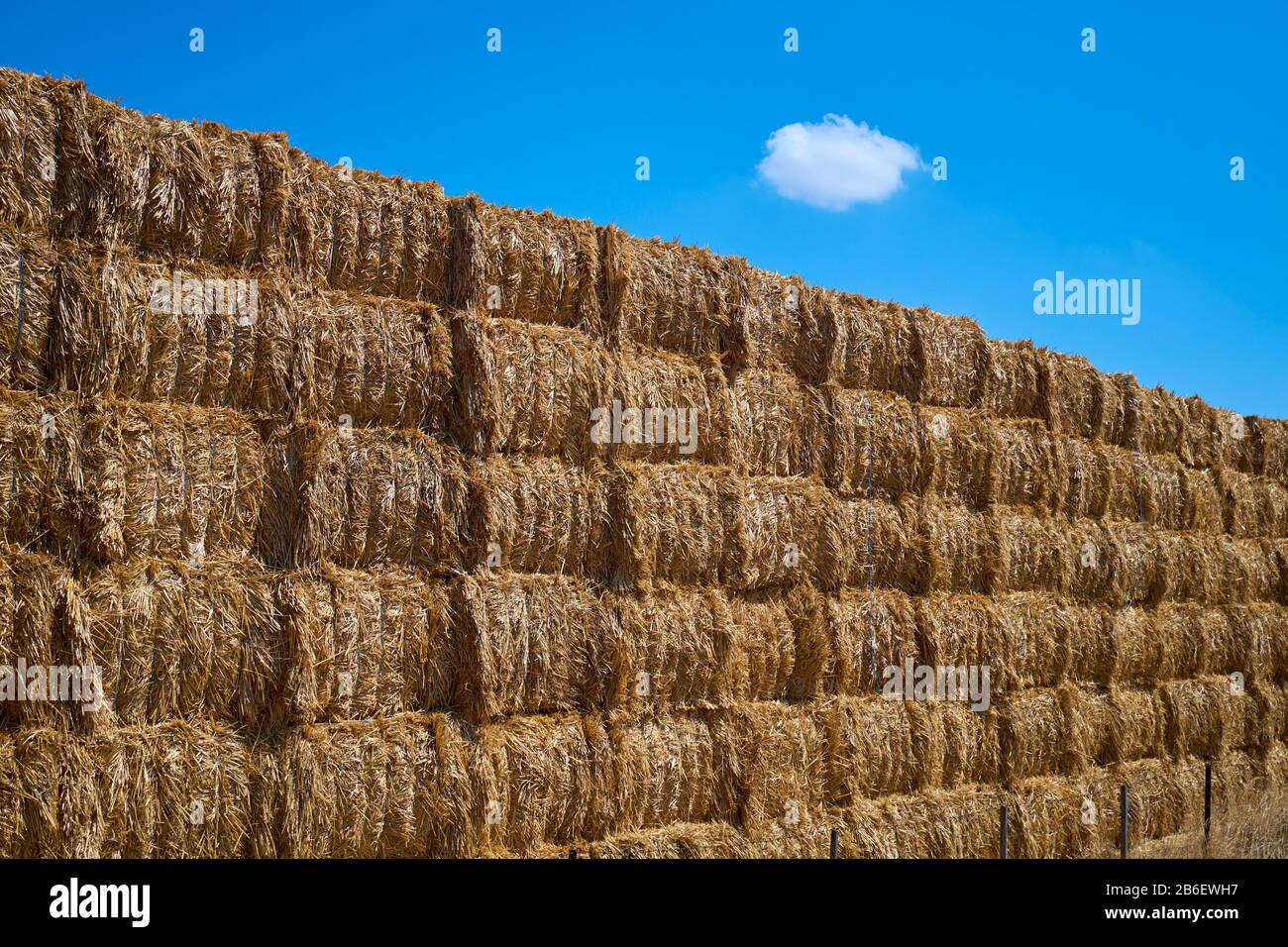 Tall Hay Stack High Resolution Stock Photography and Images - Alamy