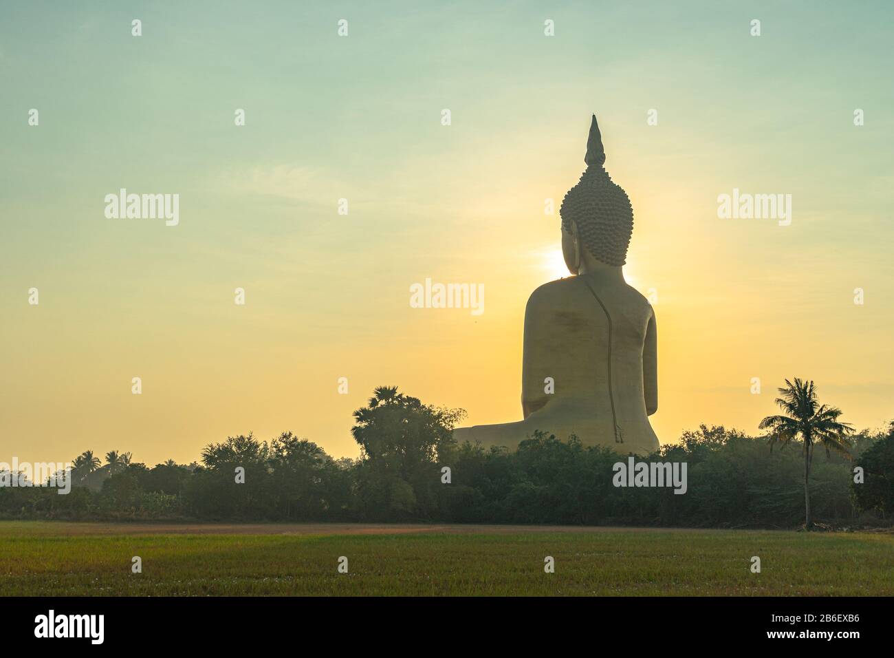 The great buddha wat muang monastery hi-res stock photography and ...