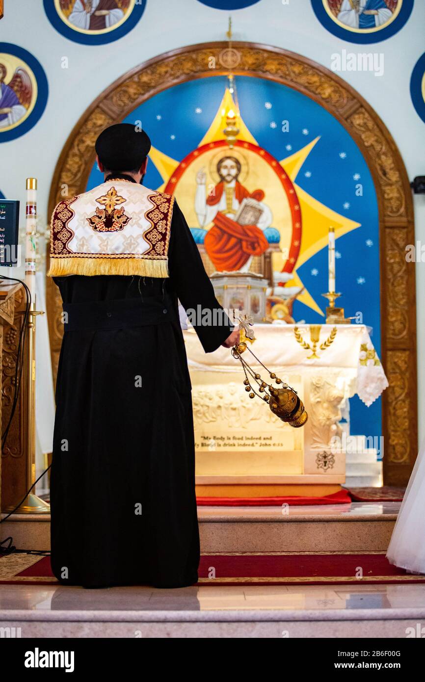 Priest at the back hi-res stock photography and images - Alamy
