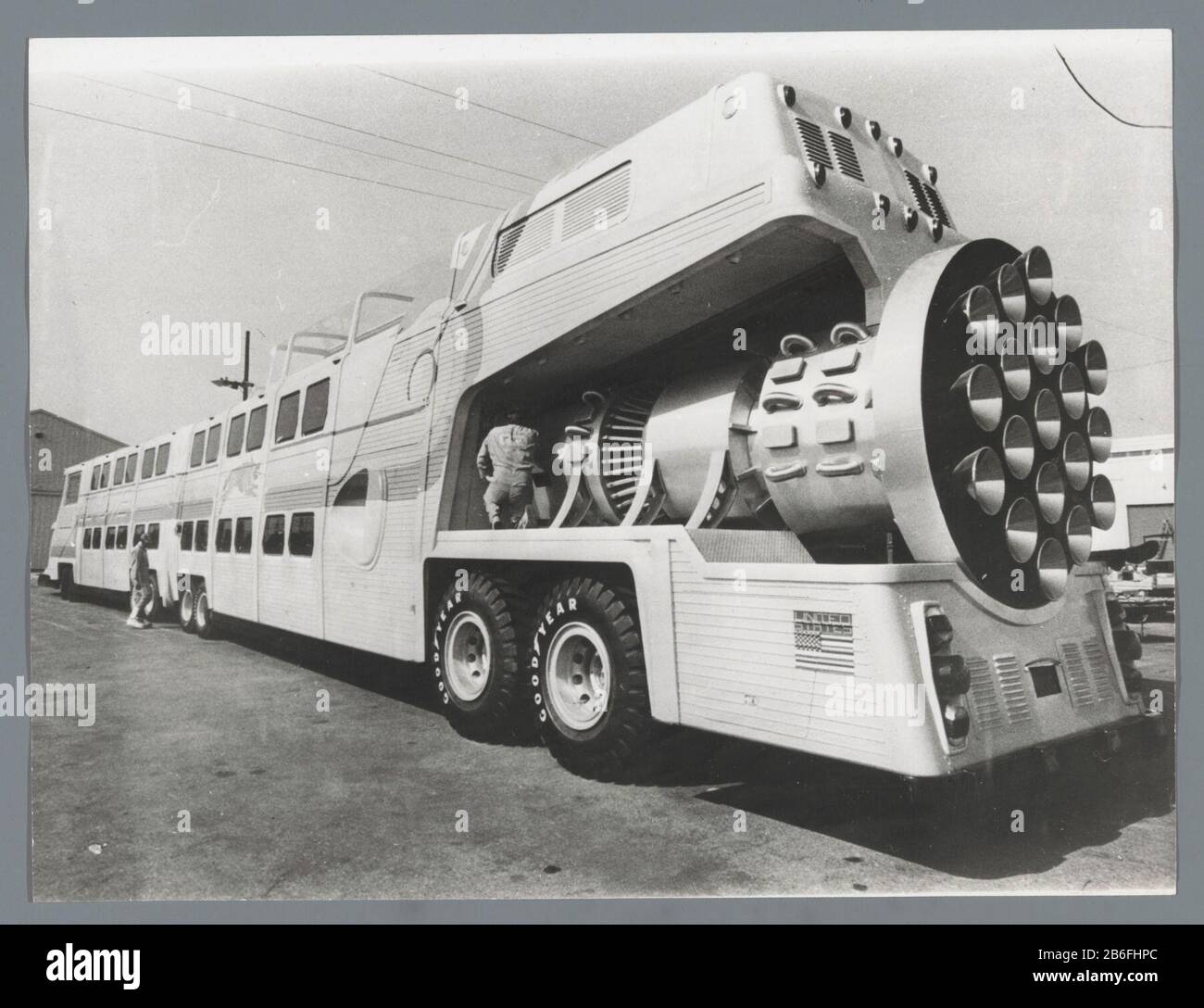 Nuclear powered bus hi-res stock photography and images - Alamy