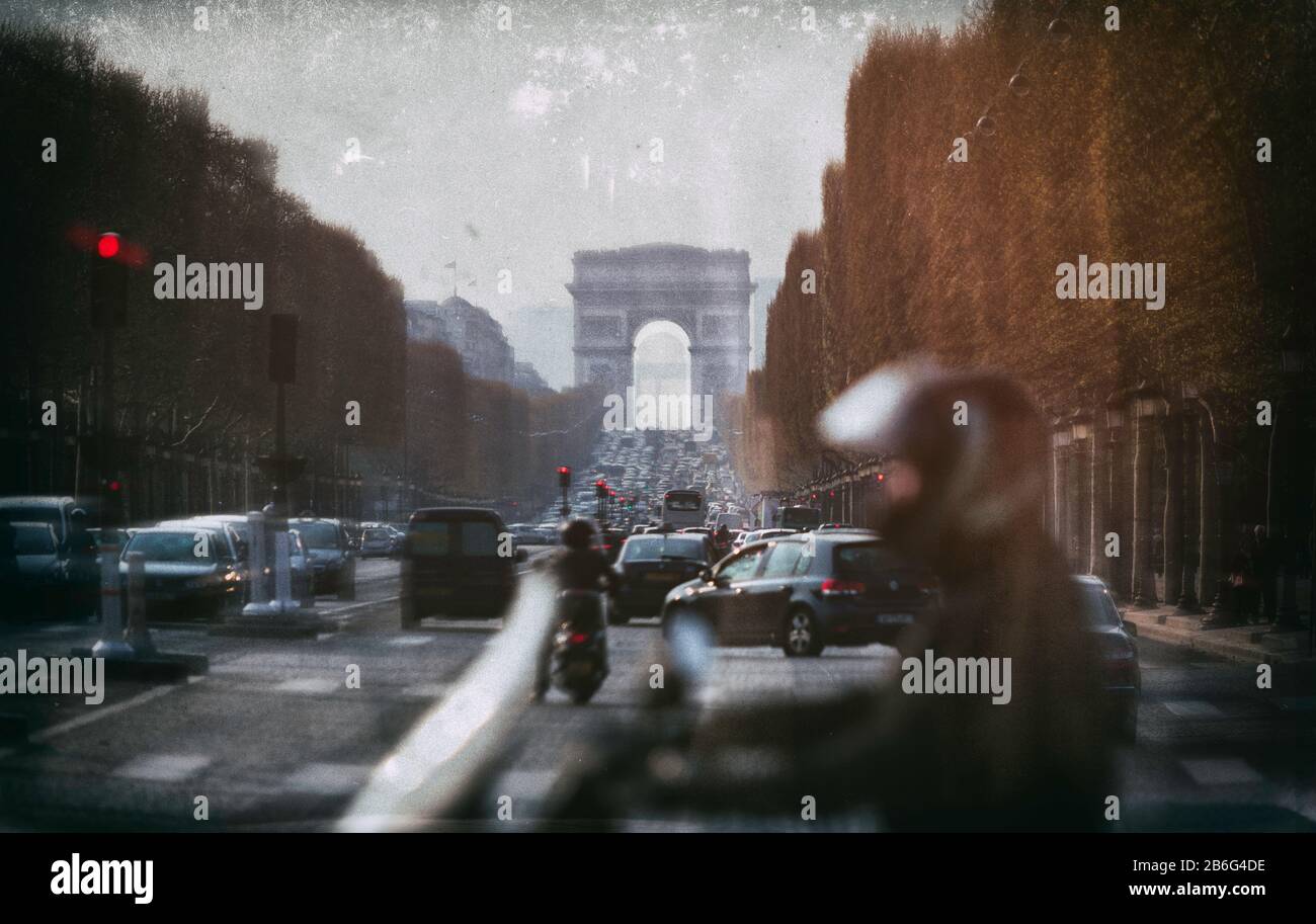 Everyday life in Paris: rush hour traffic on the Champs-Elysees from ...