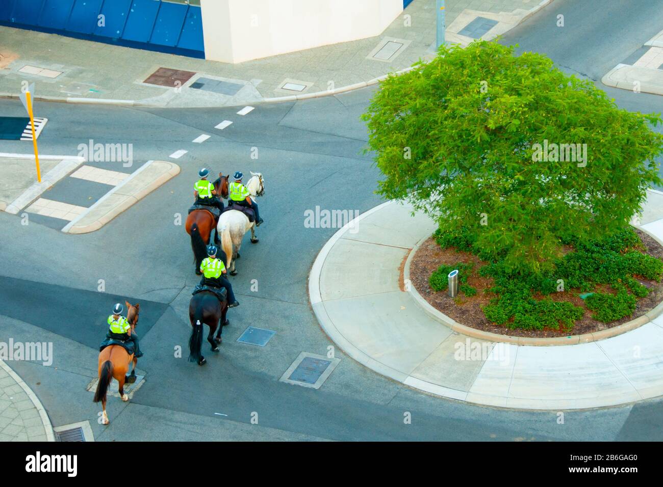 Female mounted police hi-res stock photography and images - Alamy