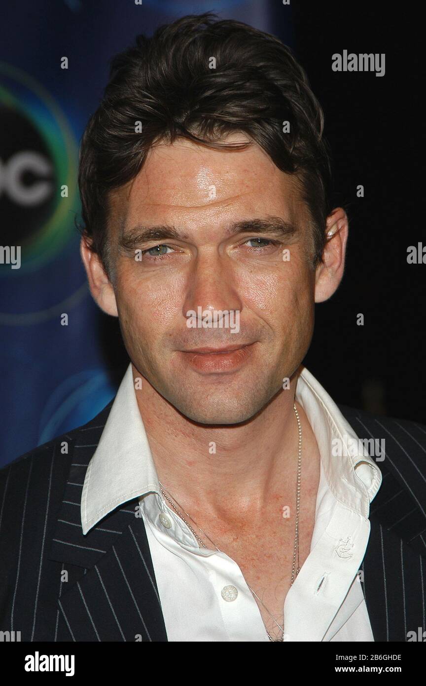 Dougray Scott at the ABC 2006 TCA Winter All Star Party held at the ...
