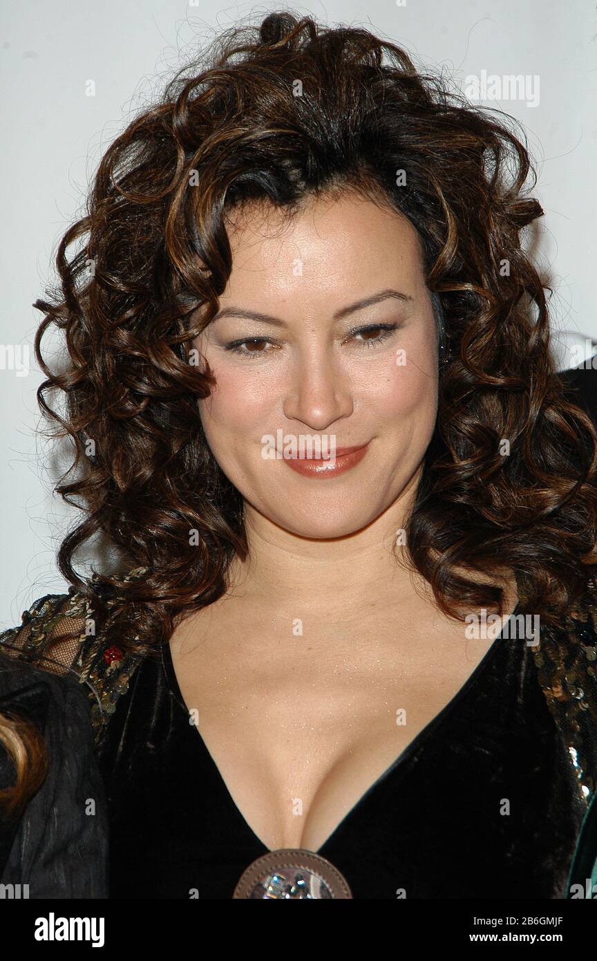 Jennifer Tilly at the CBS, Paramount, UPN, Showtime and King World 2006 ...