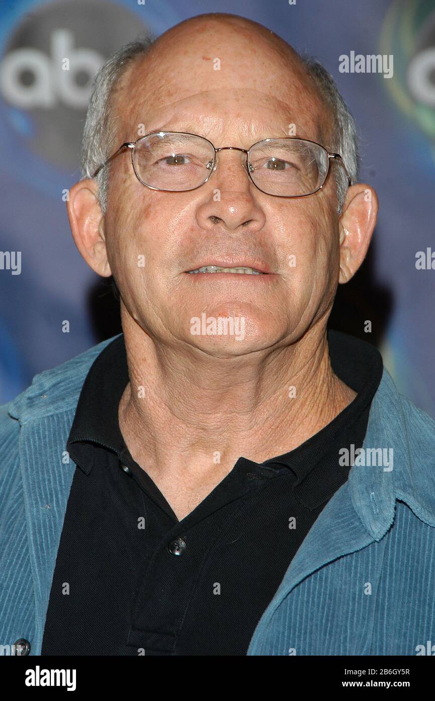 Max Gail at the ABC 2006 TCA Winter All Star Party held at the Wind ...