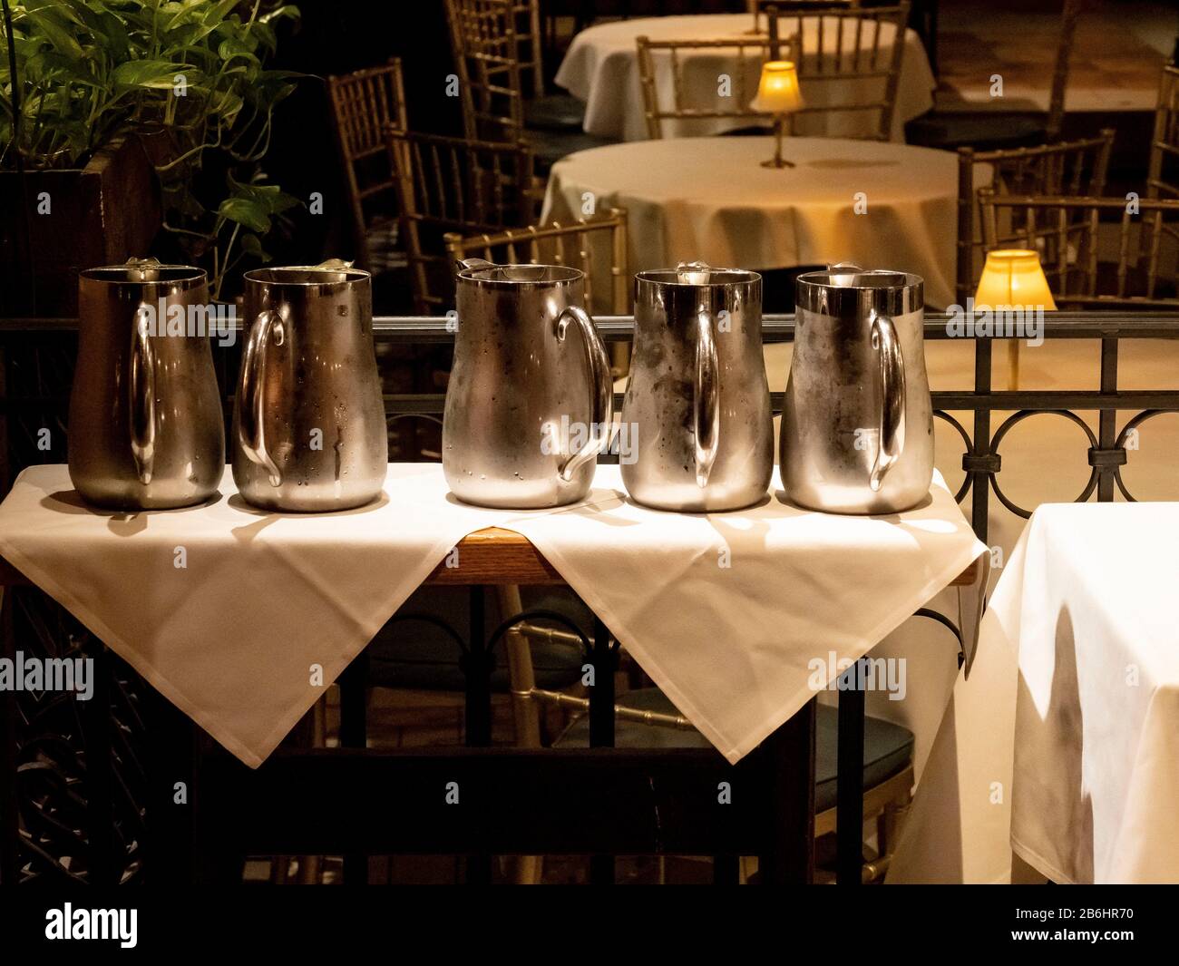 Waiter serving water hi-res stock photography and images - Alamy